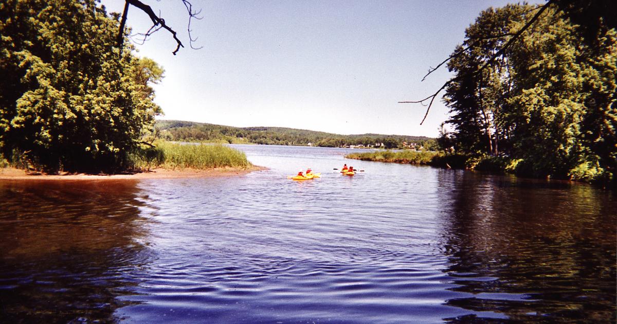 Public swimming area - Val-des-Sources | Eastern Townships (Quebec)