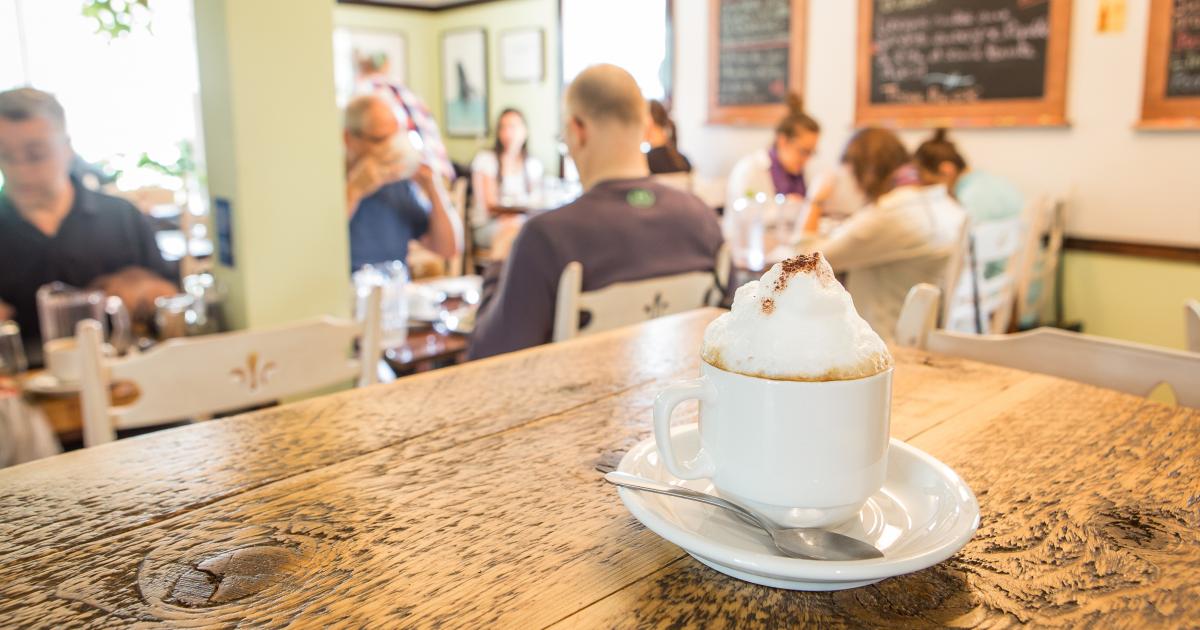 Cafés de village (Village cafés) | Eastern Townships (Québec)