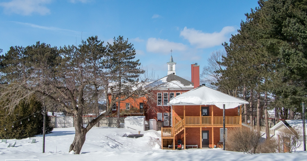 Where to stay in the MRC Des Sources | Eastern Townships (Quebec)