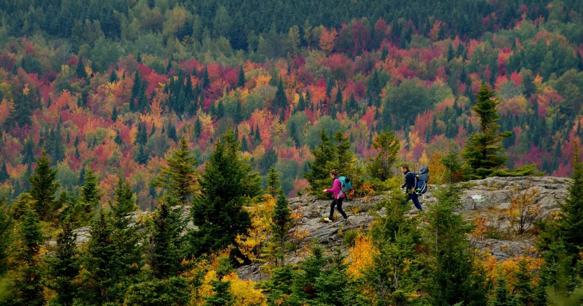 8 Must Hikes this Autumn | Eastern Townships (Quebec)